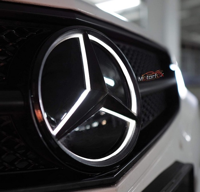 Illuminated Mercedes Benz Logo Emblem - my Hyrax